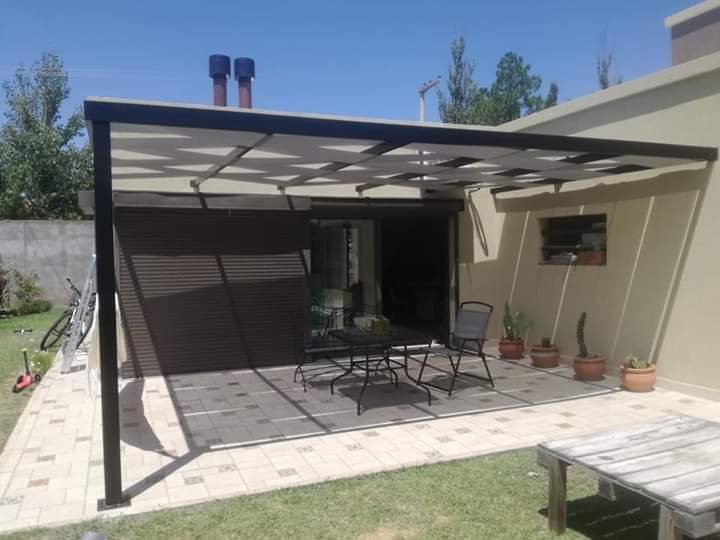 Muebles, soldaduras y reparación de máquinas: todo en PyC Metalúrgica y ...