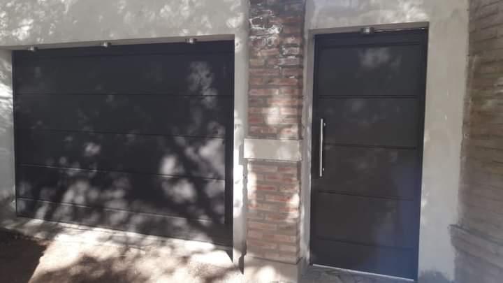 Muebles, soldaduras y reparación de máquinas: todo en PyC Metalúrgica y ...